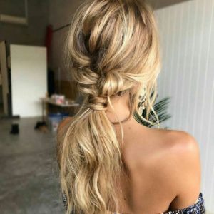 35 Simple & Cute Messy Ponytail Hairstyles (2026 Guide)